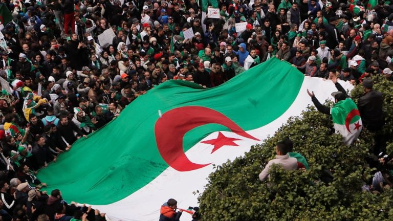 Algeria economy: Where has all the money gone? - Triadoro